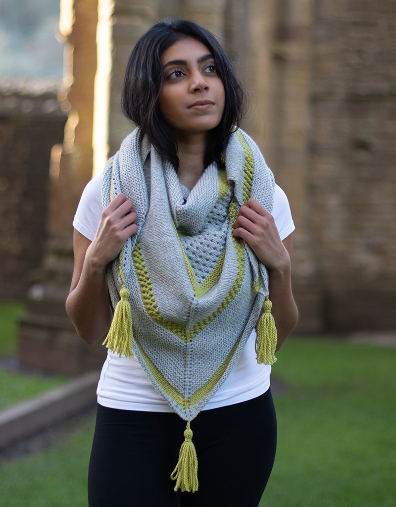 100g Silver DK Yarn for Knitting & Crochet | TOFT