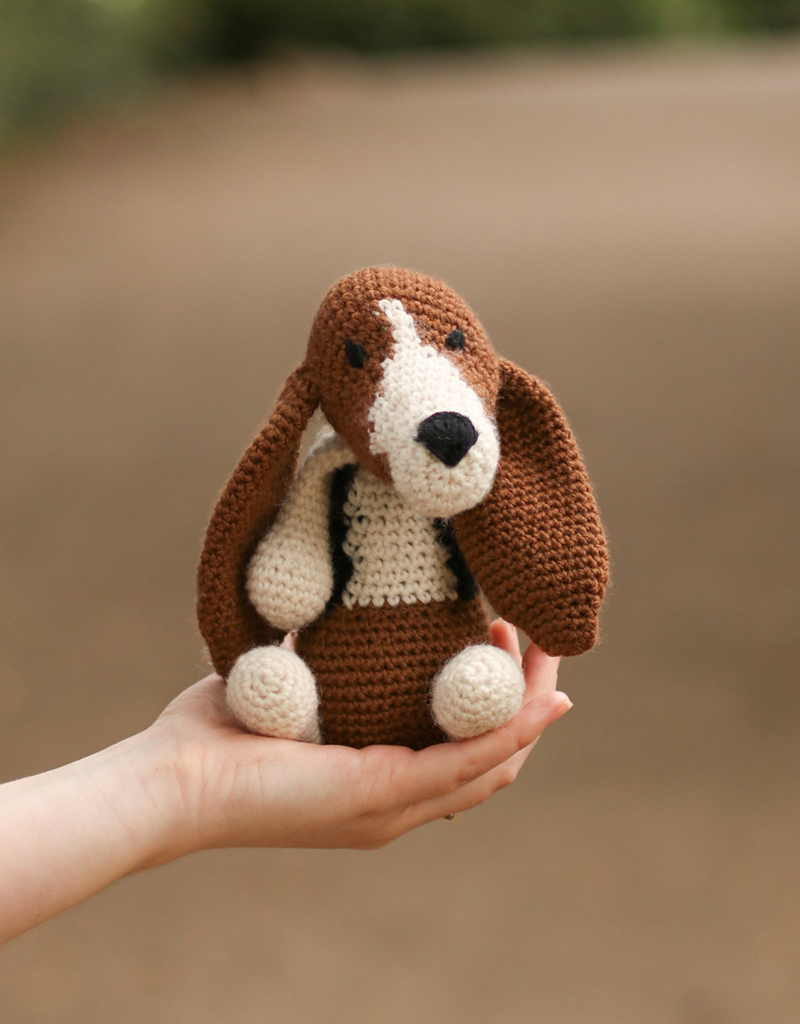 Crochet Basset Hound Amigurumi Kit | TOFT