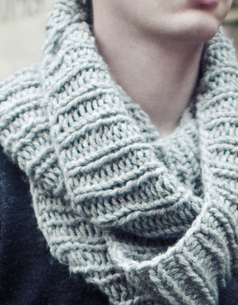 Beginner Cowl Knitting Pattern | TOFT
