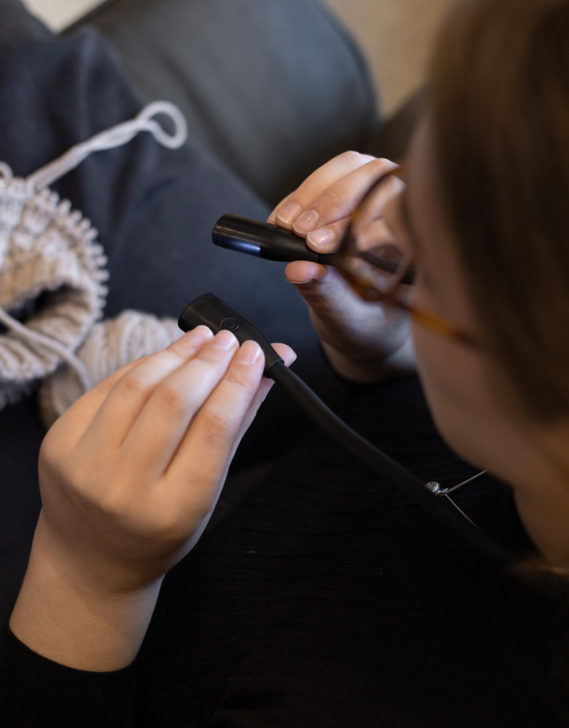 Neck Torch for Knitting and Crochet | TOFT