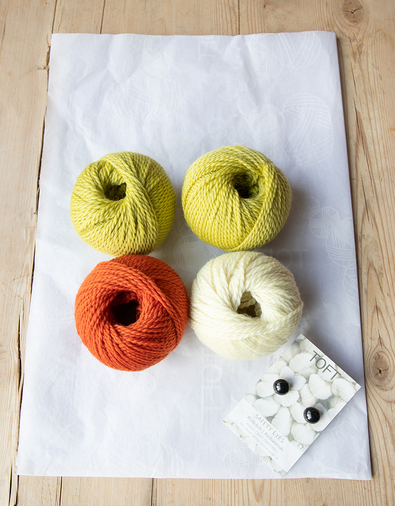 Crochet Morelet's Tree Frog Kit | TOFT