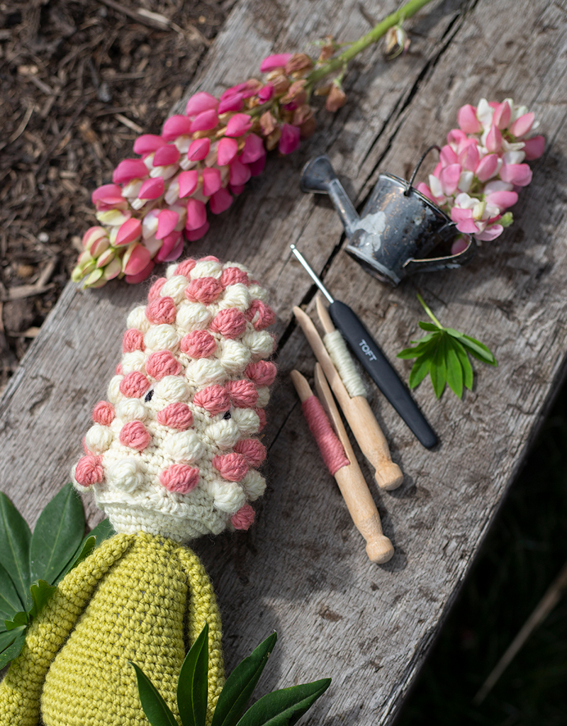 Crochet your own: Lupin Flower Kit | TOFT