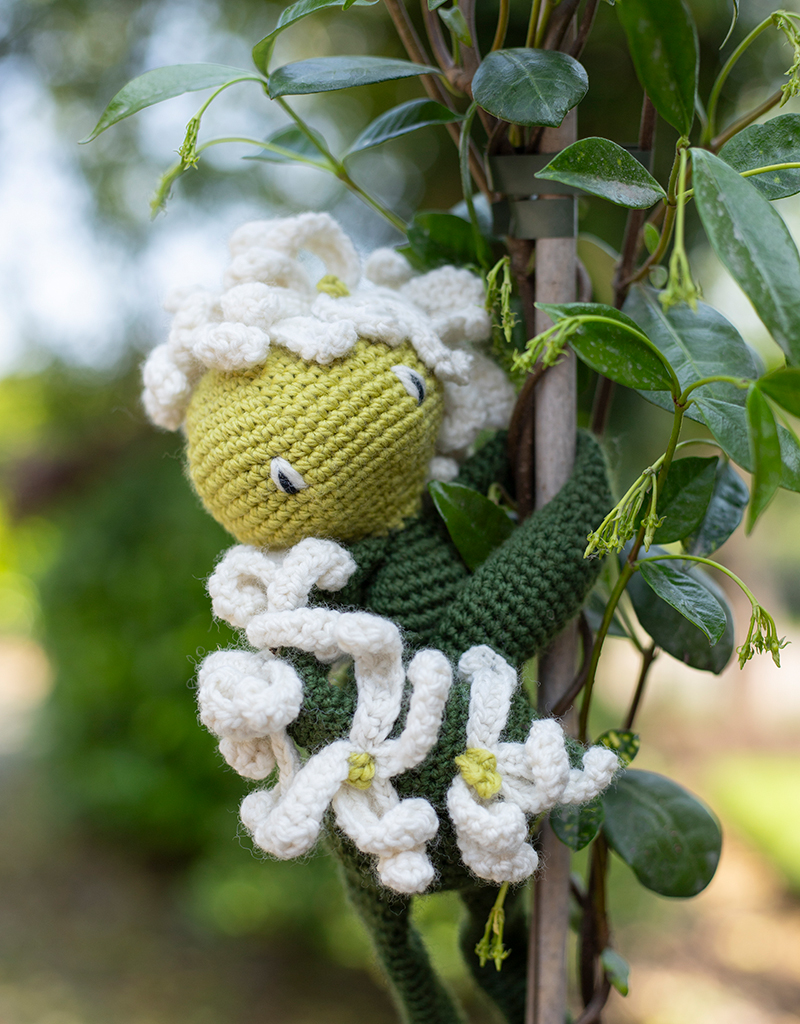Crochet your own: Jasmine Crochet Kit | TOFT