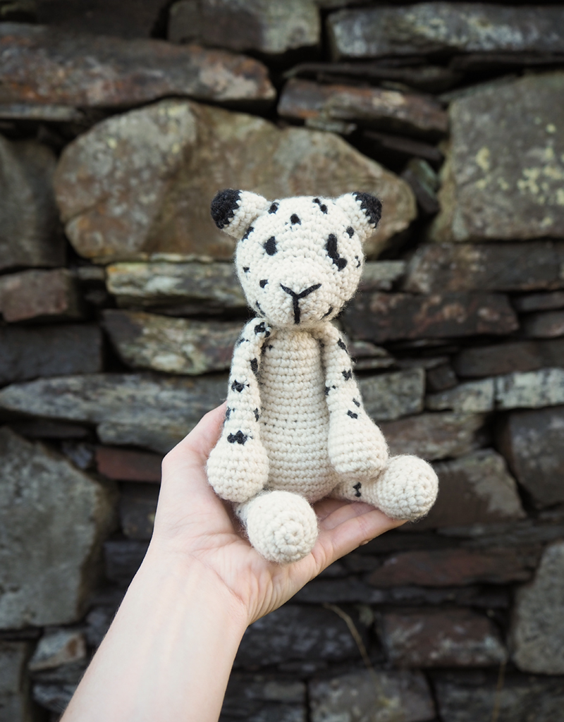 Crochet Snow Leopard Amigurumi Project: British Wool | TOFT
