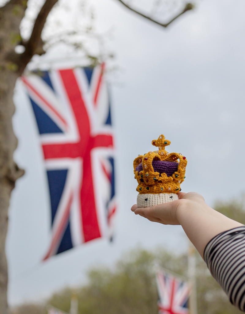 FREE Coronation Crown Crochet Pattern | TOFT