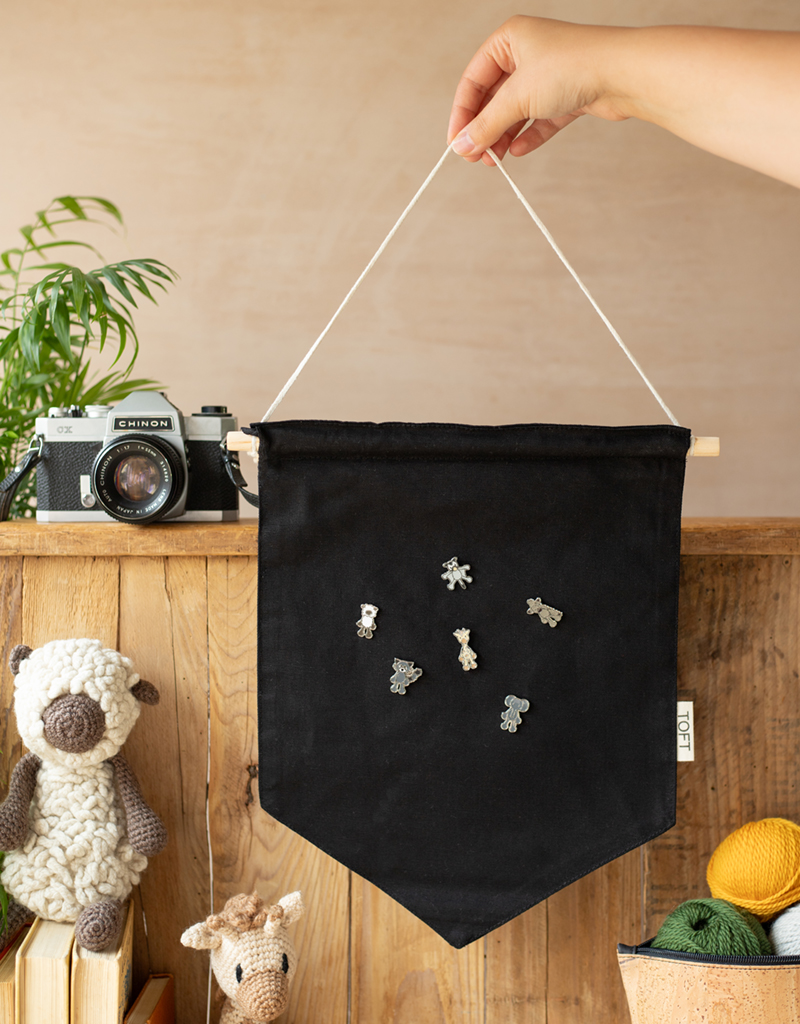 Enamel reputable Pin Display Banner