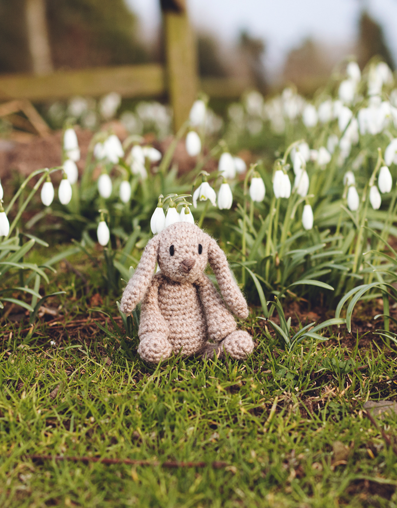 Crochet Mini Emma the Bunny Project | TOFT