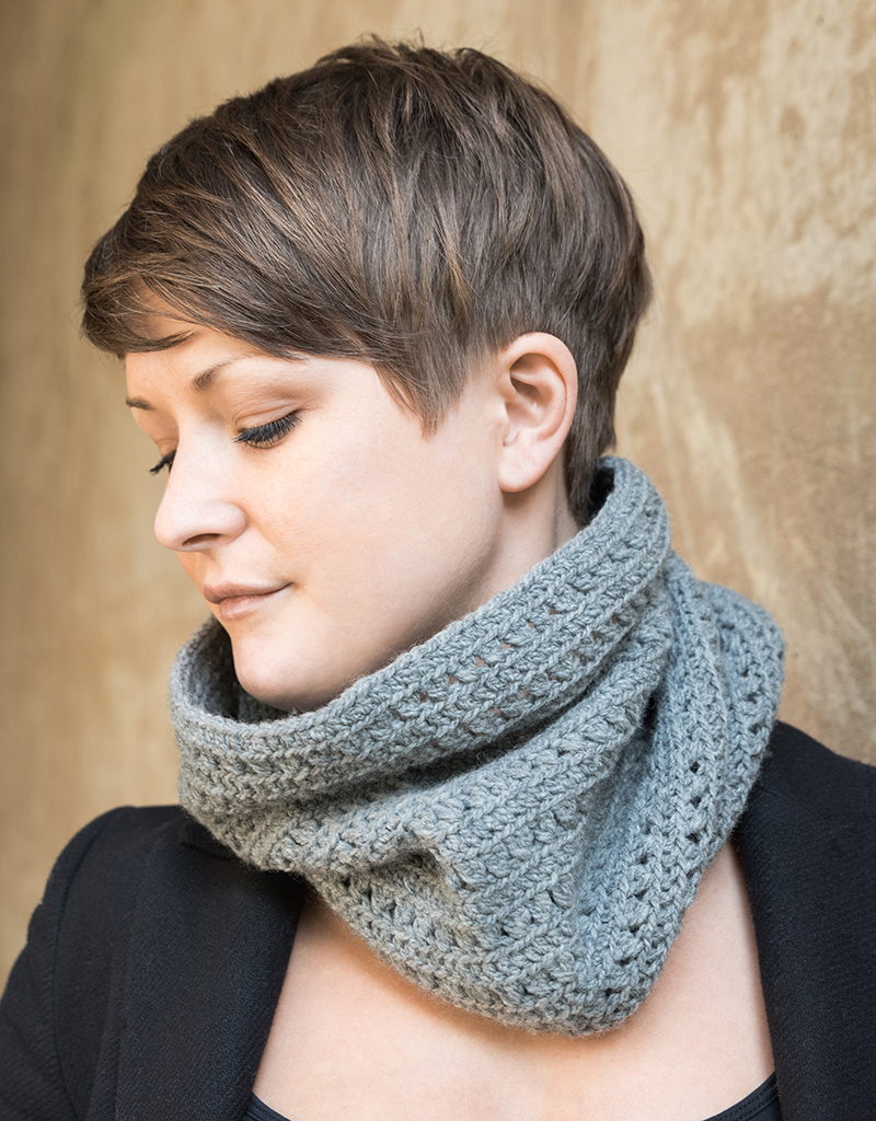 Treble Twist Cowl Crochet Project | TOFT