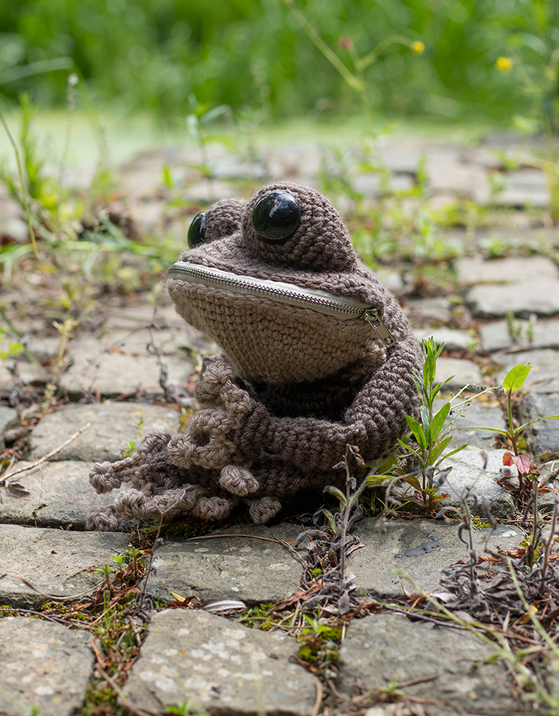Frog Bag Crochet Pattern | TOFT