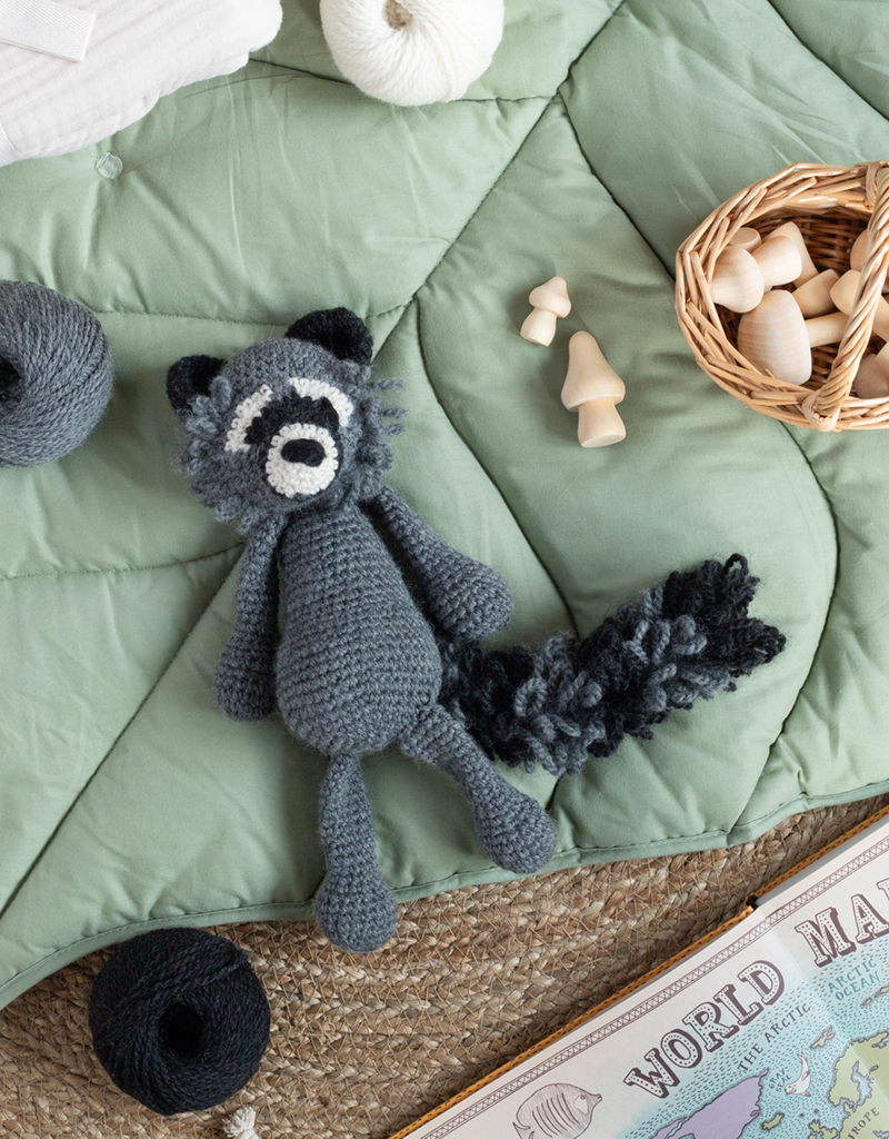 Edward's Menagerie: Advanced Crochet Animals Wool Bundle | TOFT